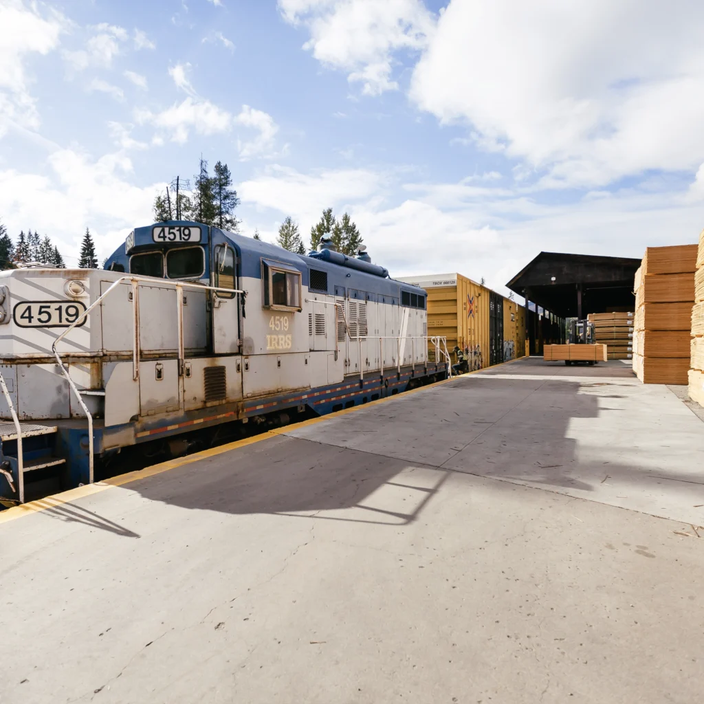Nelson & FT. Sheppard Railway / Transloading - Western Canadian Short ...